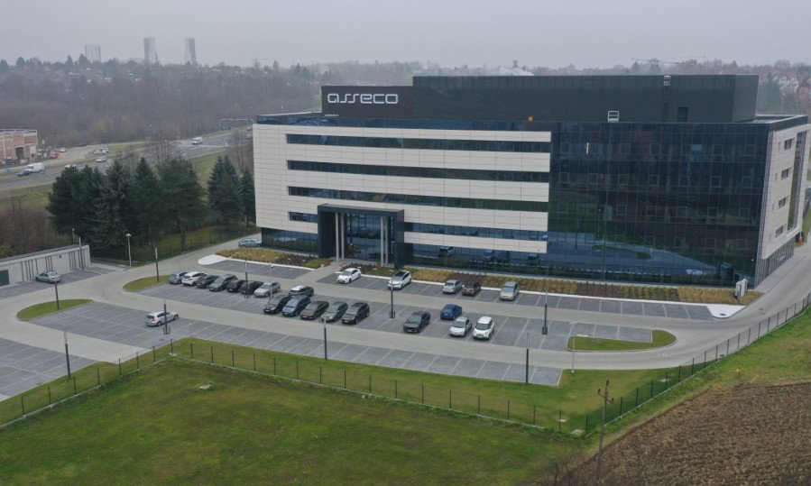 Na giełdzie niewielki wzrost. W centum uwagi spadające Asseco Poland ...
