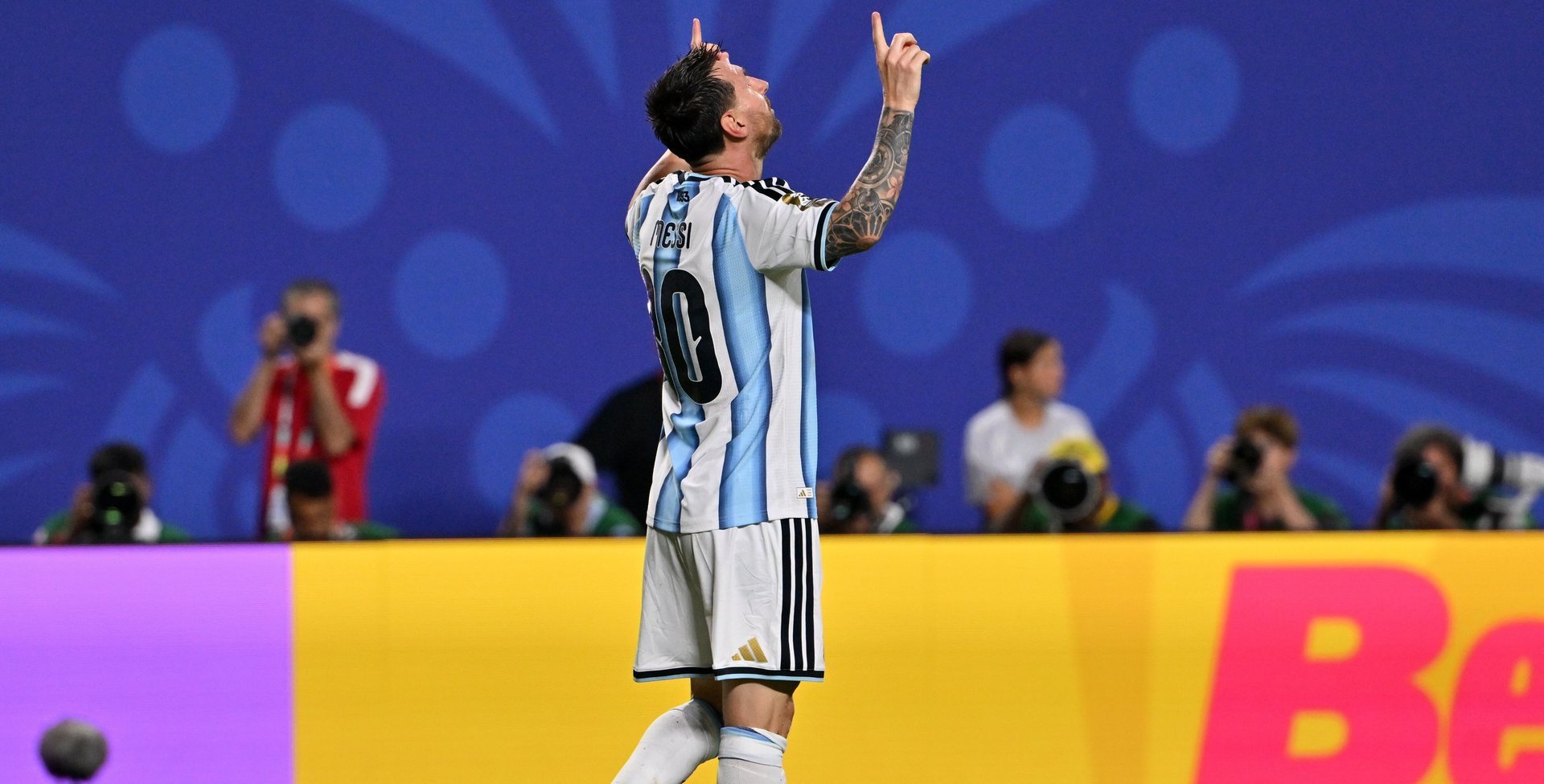 Leo Messi...? I wszystko jasne. Rekord goni kolejny rekord. Geniusz ...