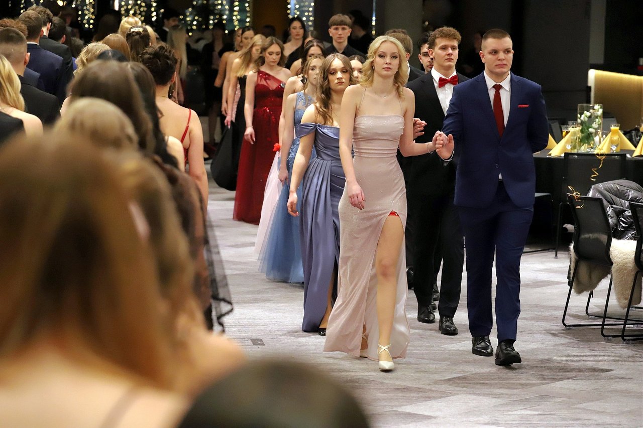Studniówka Liceum Służb Mundurowych | Gazeta Wrocławska
