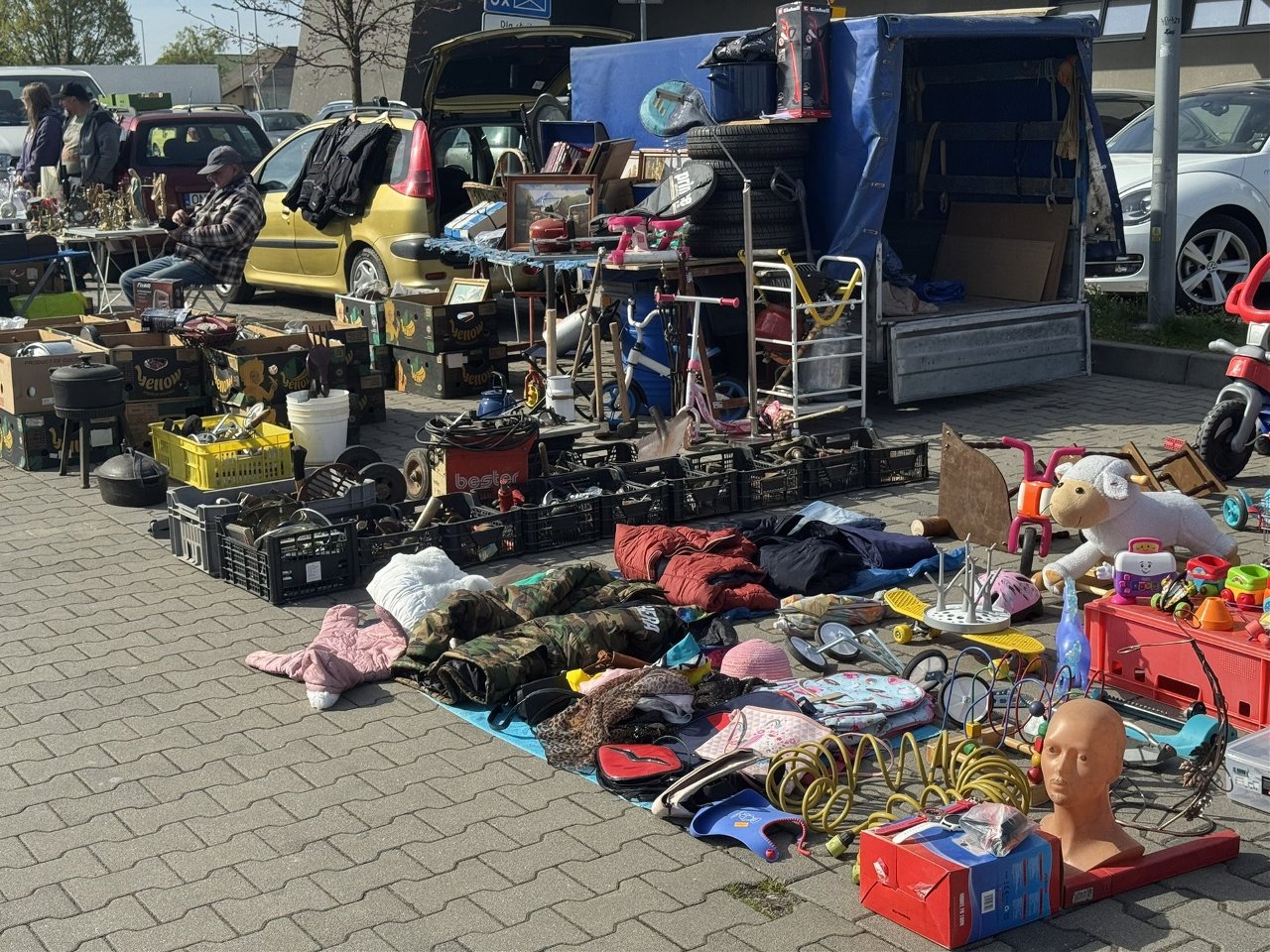 Tak wygląda największy pchli targ w tej części Polski | Nowa Trybuna ...