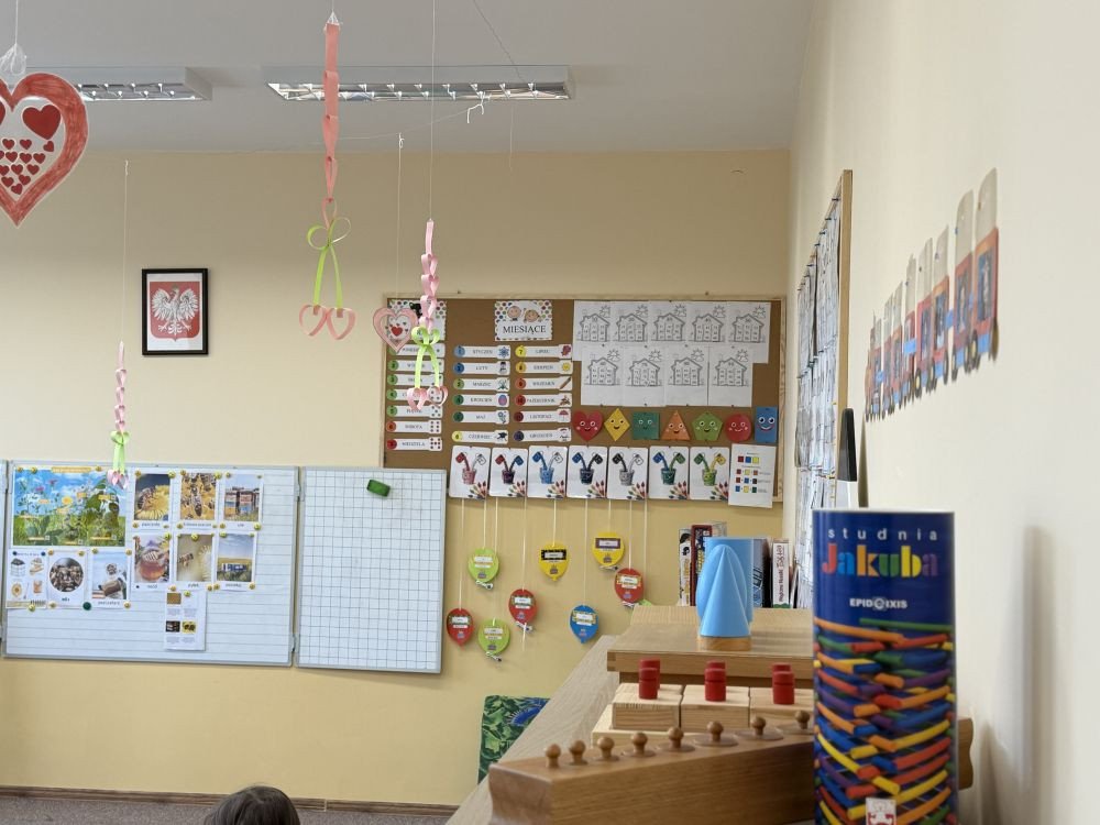 5 lat studiów i 448 zł nad minimalną. To dlatego młodzi omijają szkoły ...