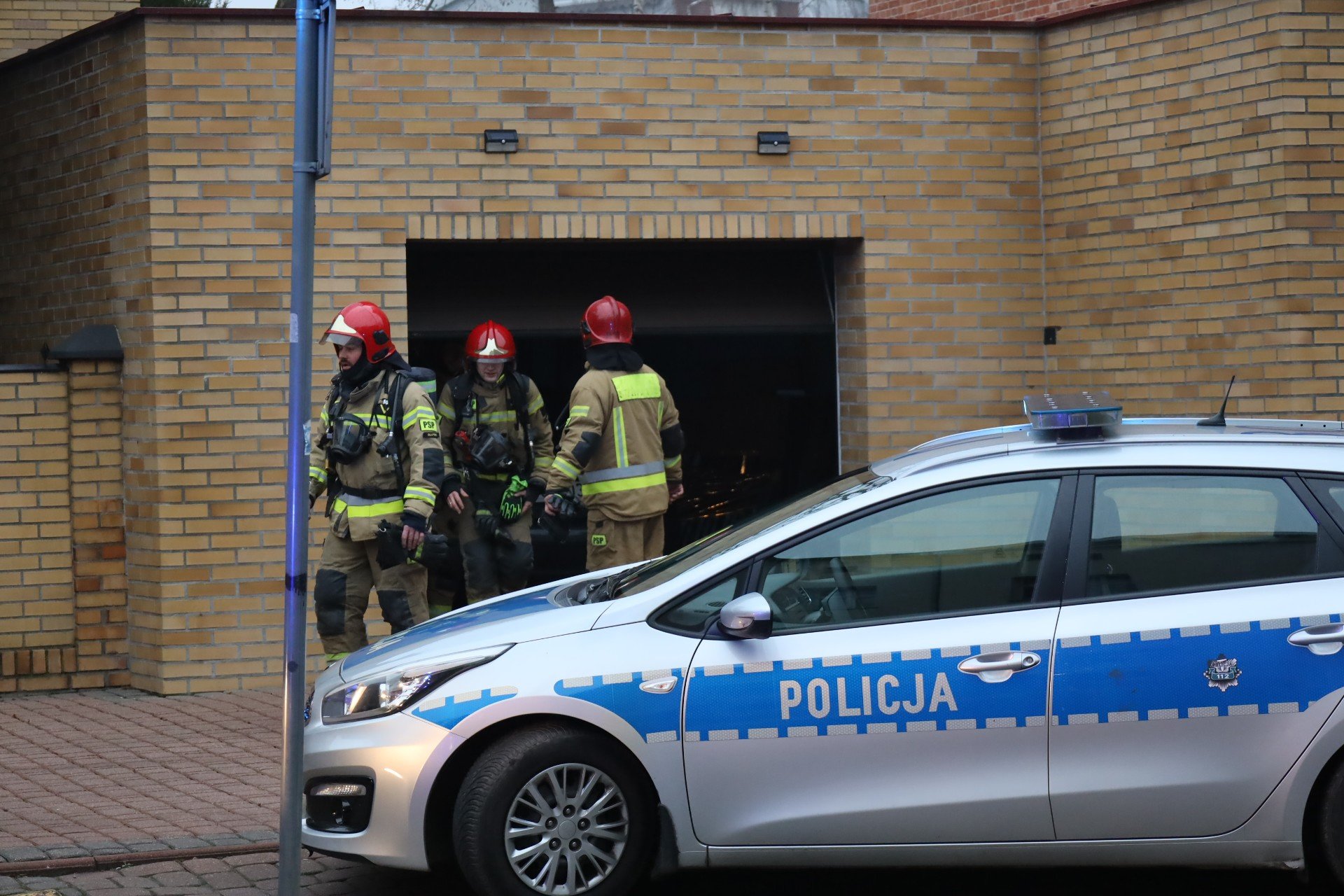 Sylwestrowa noc w Słupsku. 71 policyjnych interwencji, strażacy gasili ...