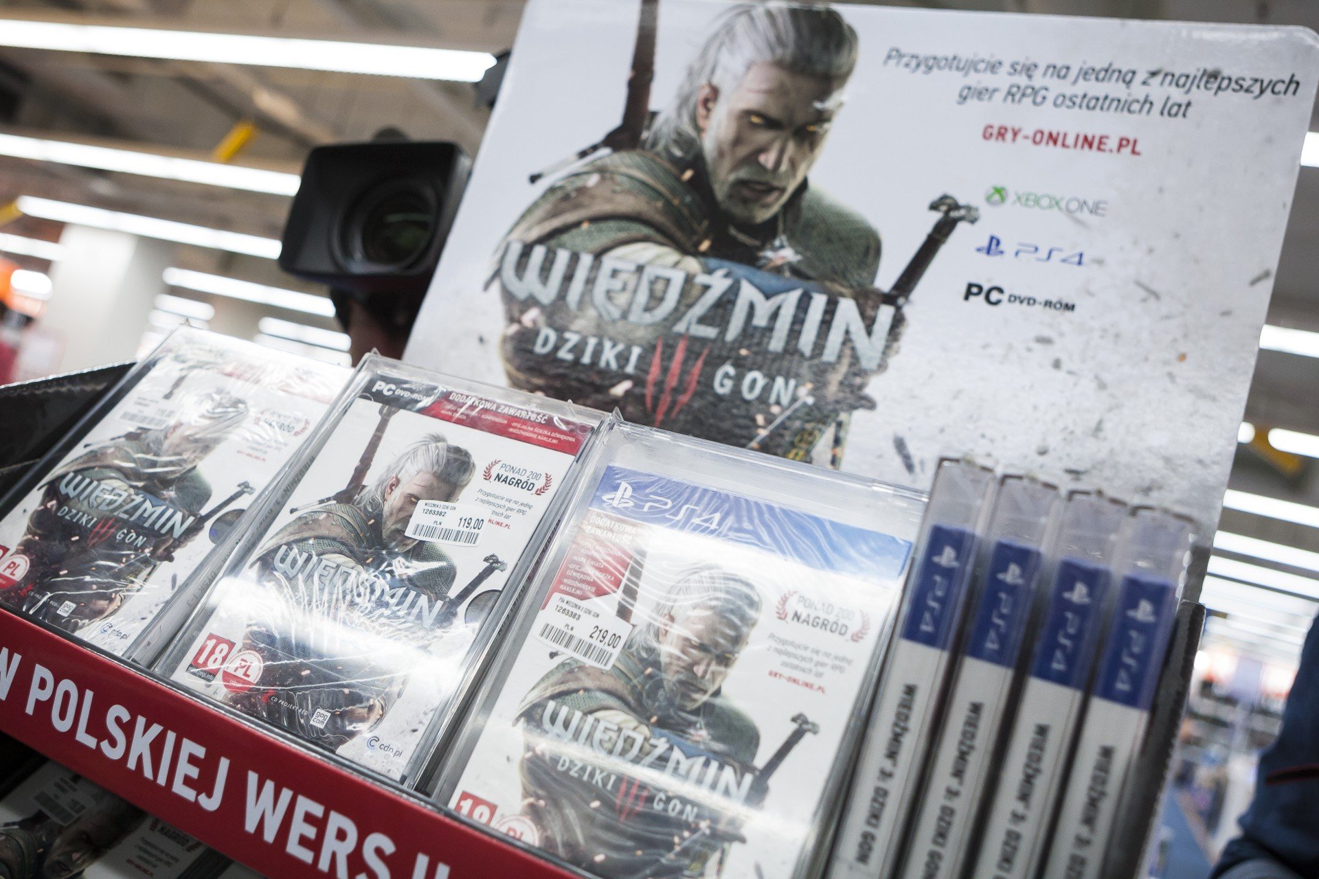 Giełda w Warszawie na sporym plusie. W centrum uwagi CD Projekt ...