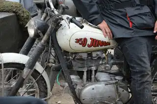 Zabytkowe motocykle na opoczyńskim rajdzie HUBAL 2026. Wspaniałe ...