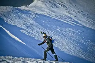 Andrzej Bargiel rusza na Nanga Parbat. Cel: pełny zjazd na nartach ze ...