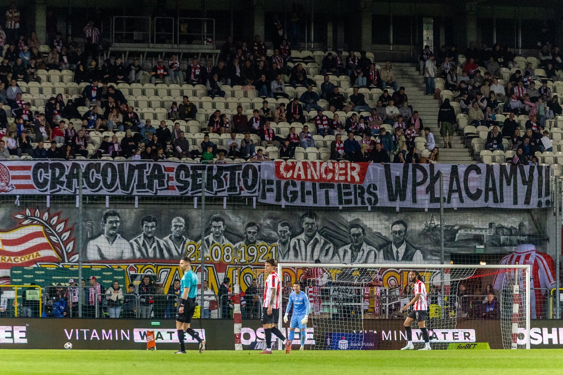 Cracovia włączyła się w akcję Cancer Fighters | Gazeta Krakowska