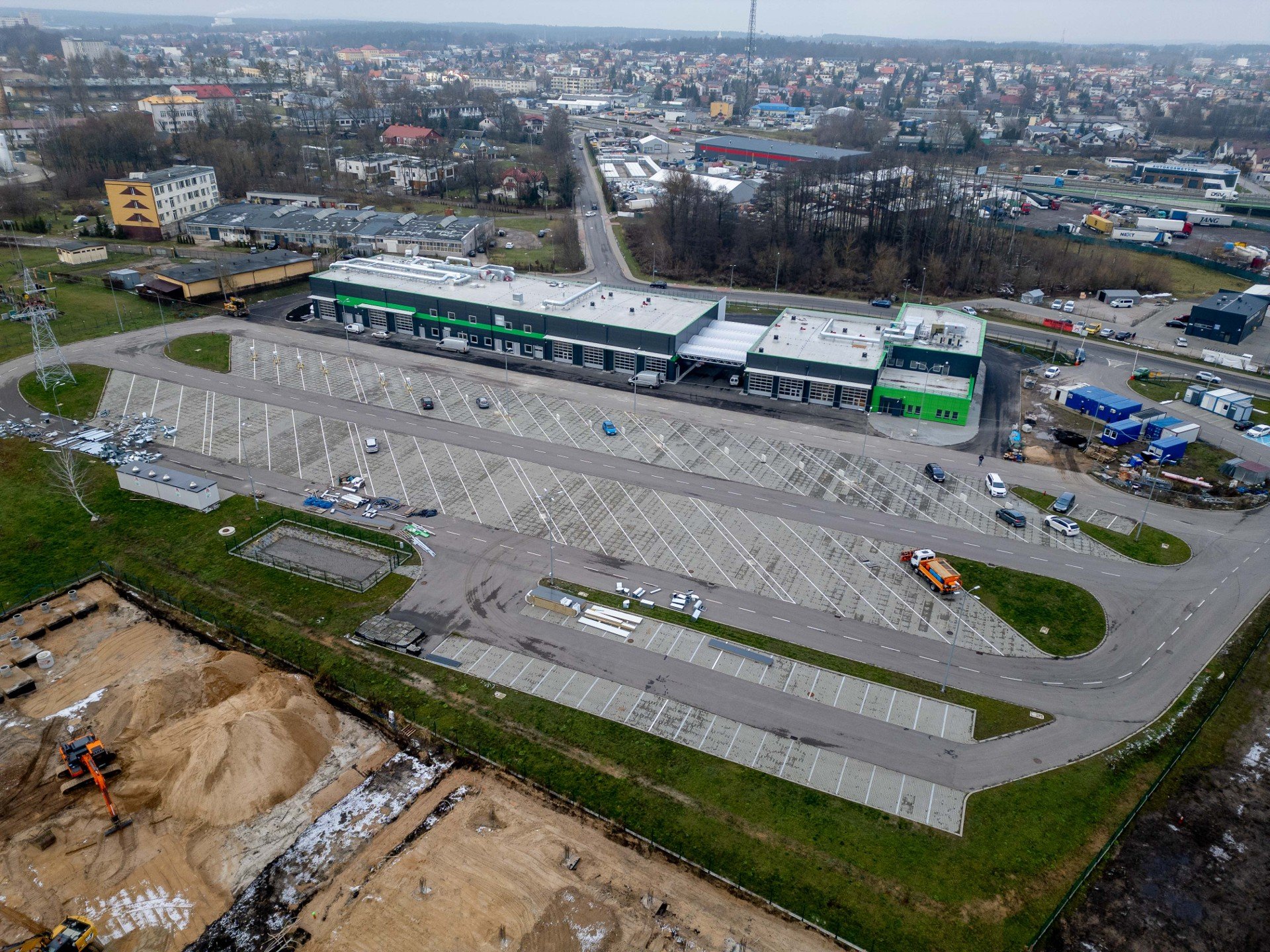 Finisz budowy zajezdni na Zaciszu. Tu będzie nowa baza KZK. Przewoźnik ...