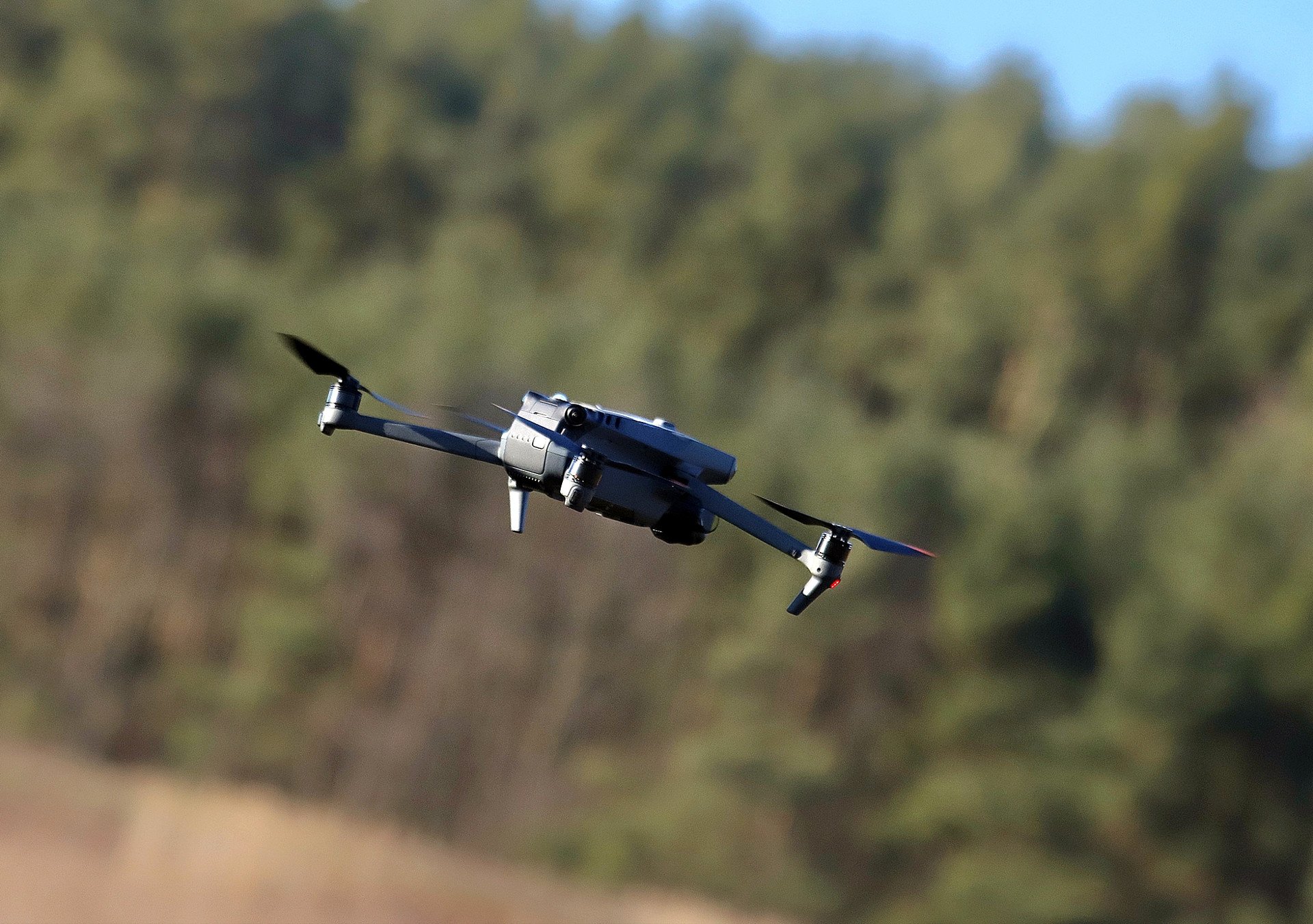 Nielegalny dron znaleziony na terenie pilnie strzeżonym. Odkrył go ...