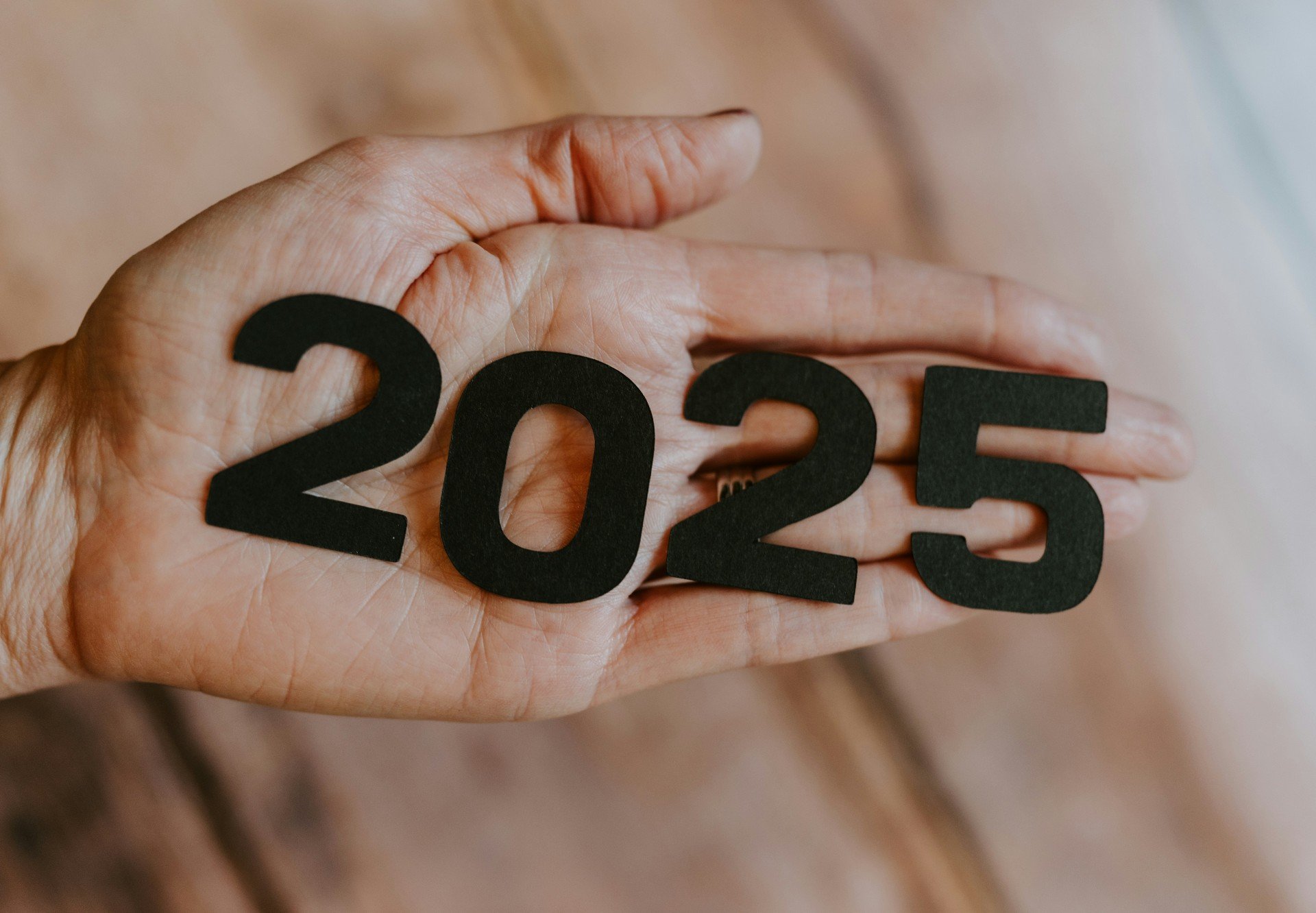 Dodatkowe dni wolne i długie weekendy. Sprawdź kiedy wziąć urlop w 2025 ...
