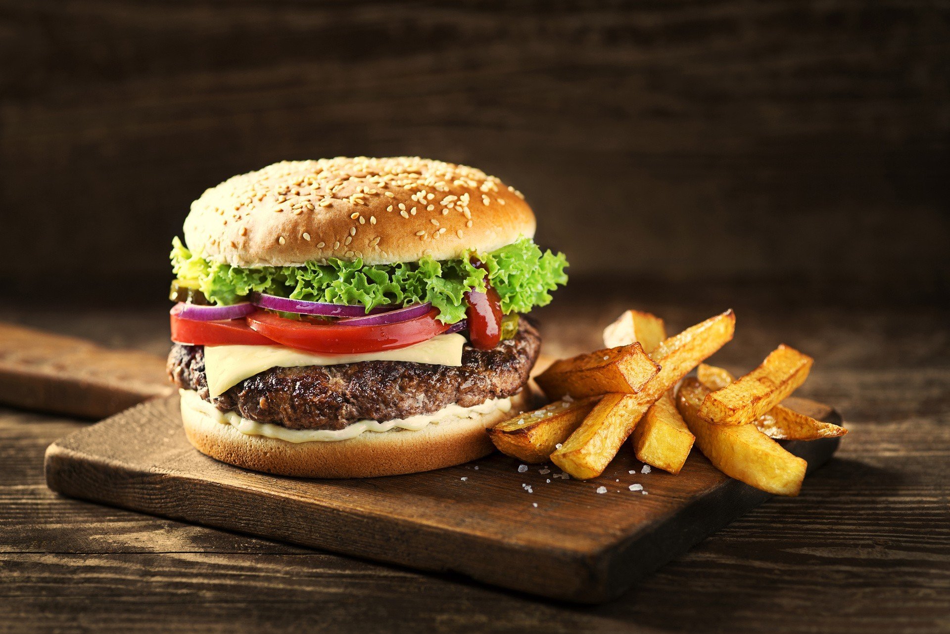 Najsmaczniejsze jedzenie w Krakowie? Makaron, schabowy czy hamburger ...
