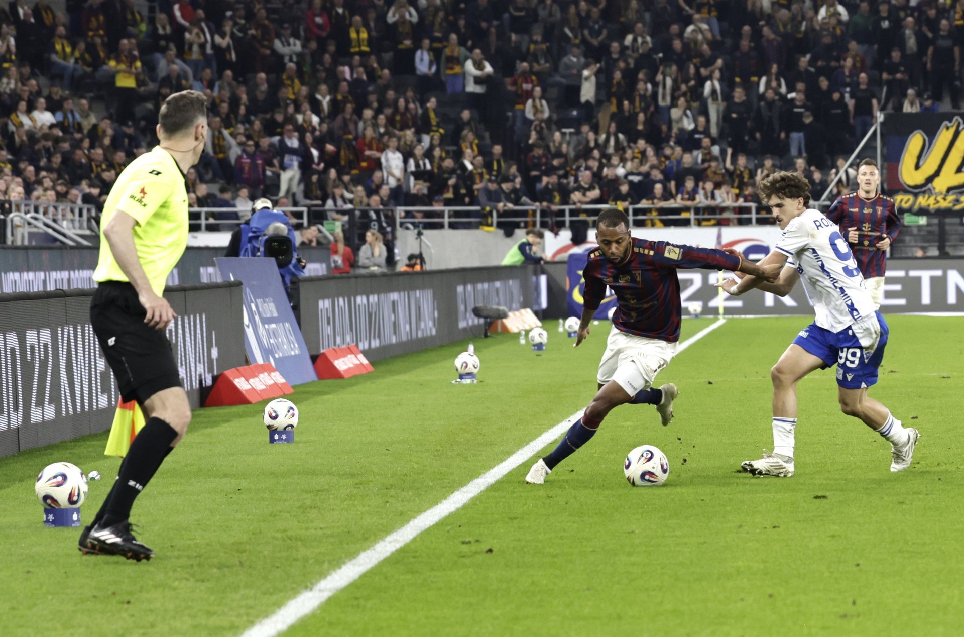 PKO Ekstraklasa: Pogoń Szczecin - Lech Poznań 1:2. Mistrz za mocny dla ...