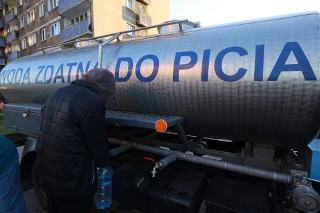 Awaria sieci wodociągowej przy ul. Hallera – przerwa w dostawie wody ...
