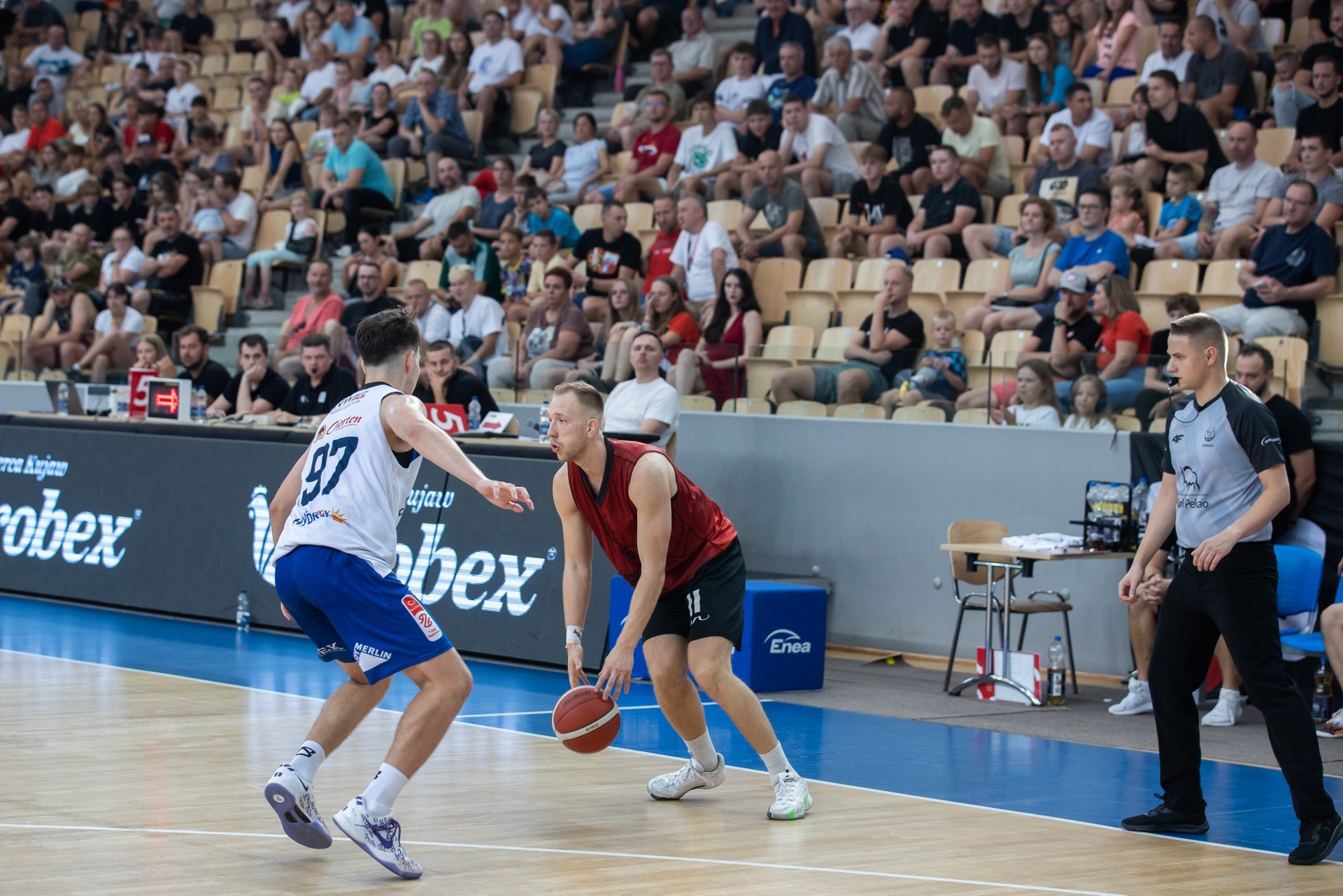 Abramczyk Cup. Kibicom zaprezentowały się zespoły z Bydgoszczy i ...