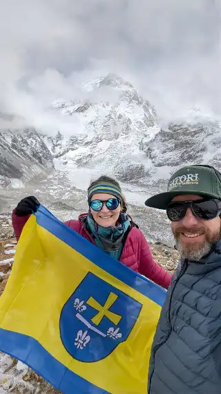 Flaga Skierniewic na Mount Evereście dzięki dwójce niezrównanych ...