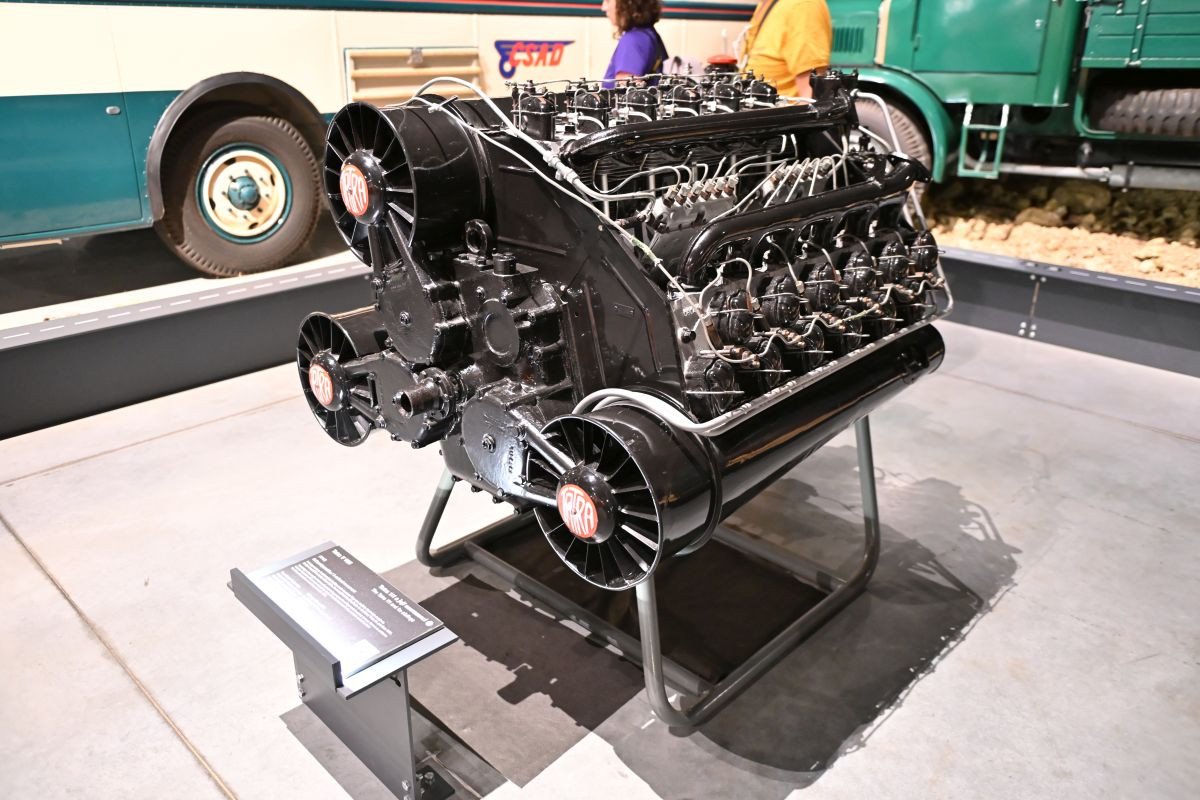 Porsche to Tatra? Jak inżynier z Czech wpłynął na historię światowej ...