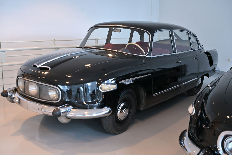 Porsche to Tatra? Jak inżynier z Czech wpłynął na historię światowej ...