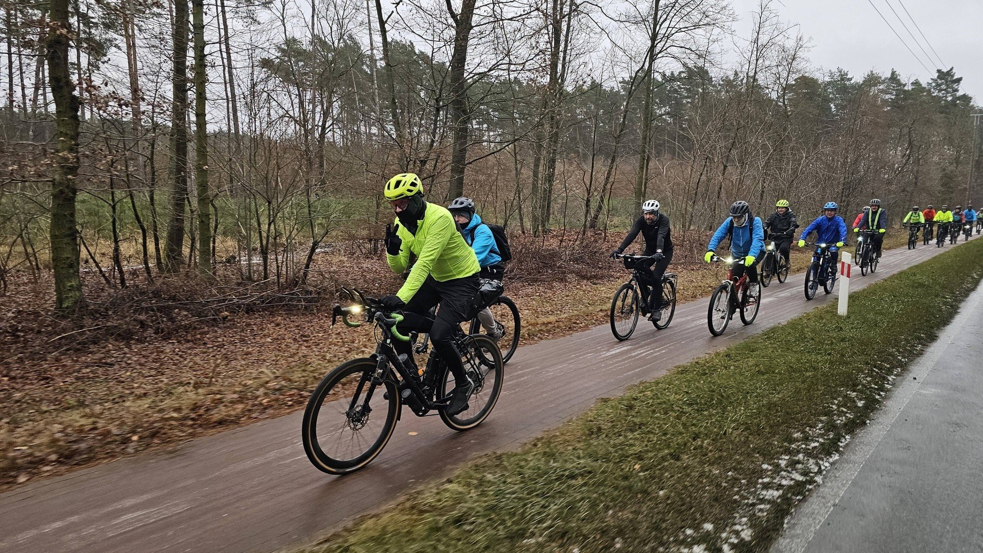 Rowerzyści rozpoczęli 2026 rok na dwóch kółkach. Noworoczny Rajd ...