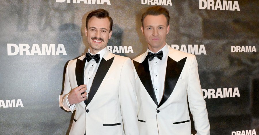Błażej Stencel z ukochanym na premierze filmu „Drama”. Kim jest ...