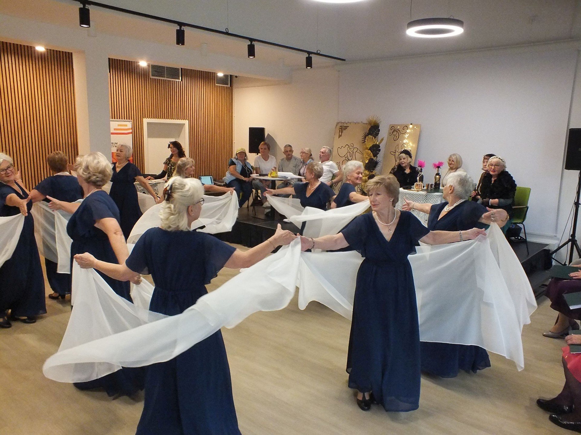 Magiczne lata 20-te w Starachowicach. Autonomiczny program seniorów ...