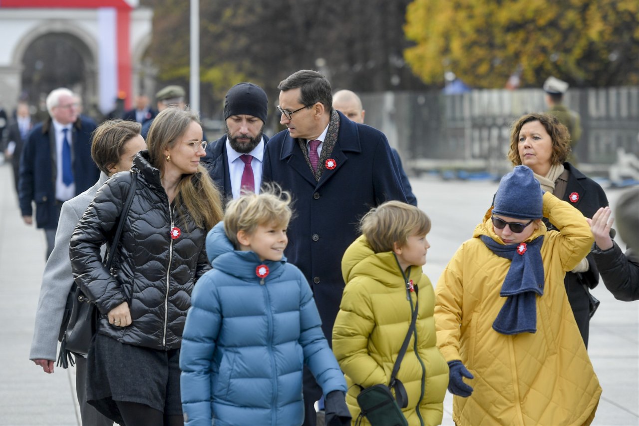 Tak mieszkają Iwona i Mateusz Morawieccy. Oto ich 300-metrowa willa w ...