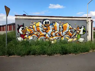 Garaże na osiedlu Piekary w Legnicy to centrum murali, jest ich ...
