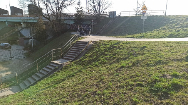 Koniec gehenny na stopniu wodnym Dąbie? Kraków obiecuje podziemny tunel ...