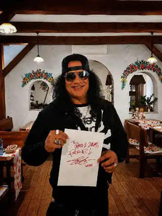 Guns N' Roses w Gliwicach, a Slash w Katowicach. Muzyk wrócił do Chaty ...