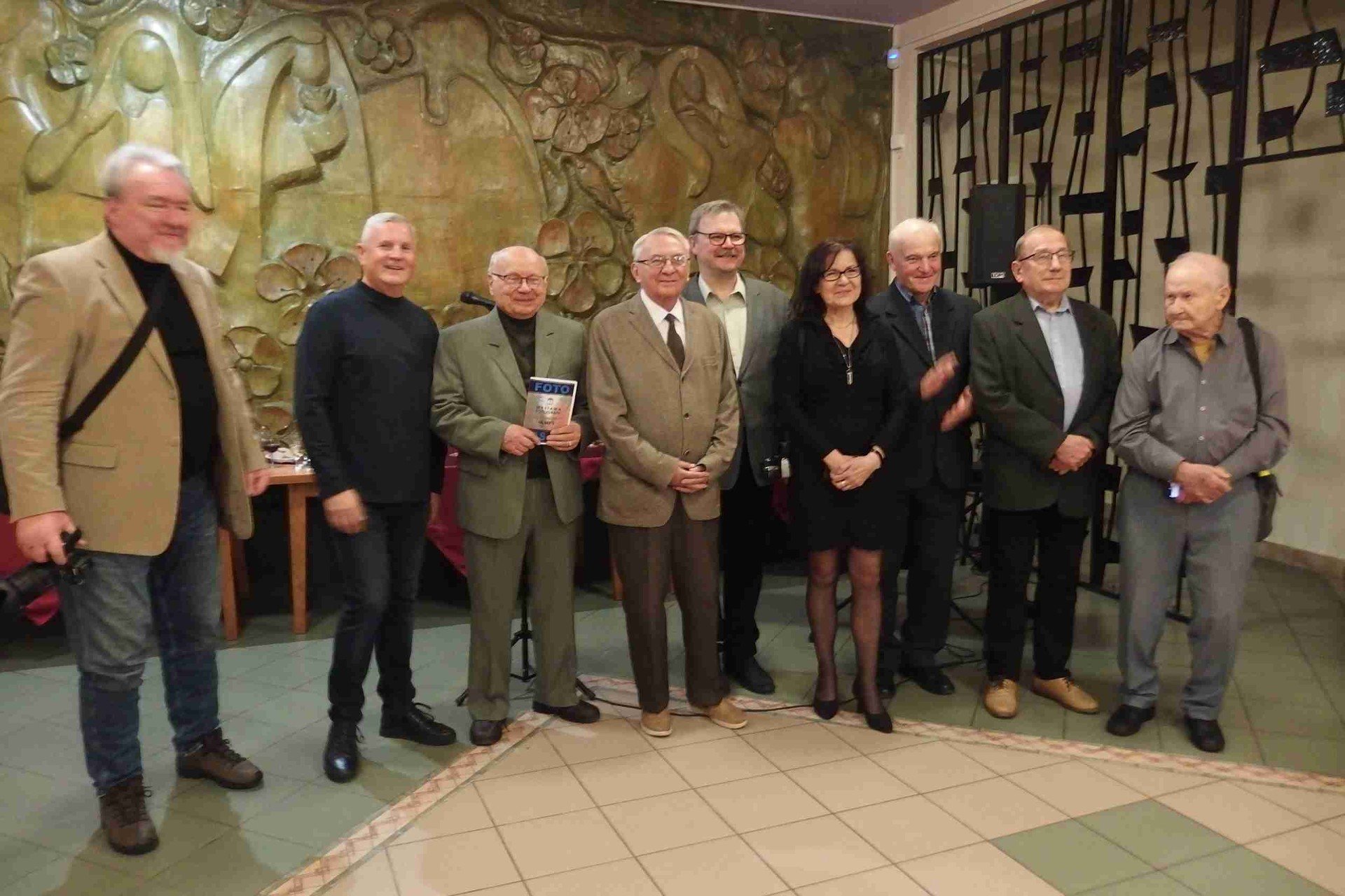 Wernisaż wystawy fotografii z pasją, w starachowickim domu kultury ...