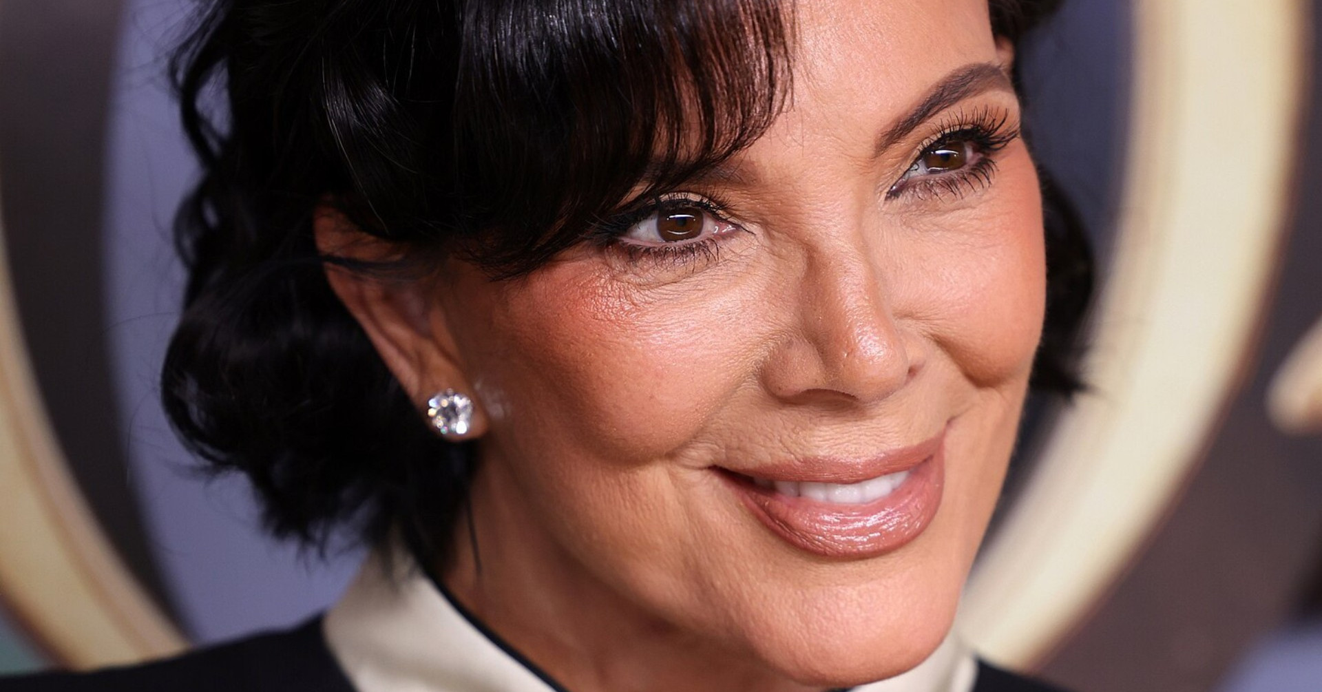Kris Jenner szczerze do bólu o swoim liftingu twarzy. „Tylko nos jest ...