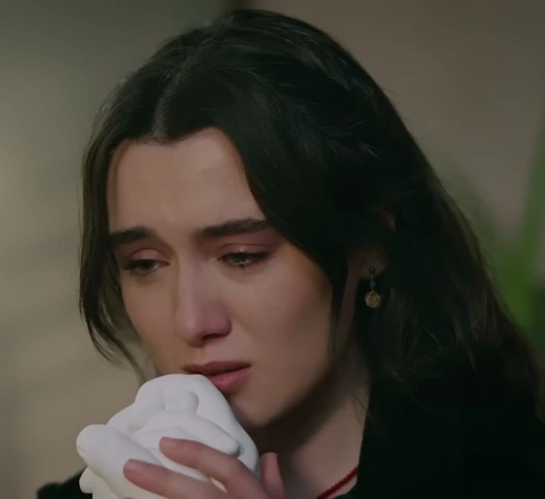 Zdjęcia Zeynep i Halila na planie serialu Wichrowe Wzgórze. Trudne ...