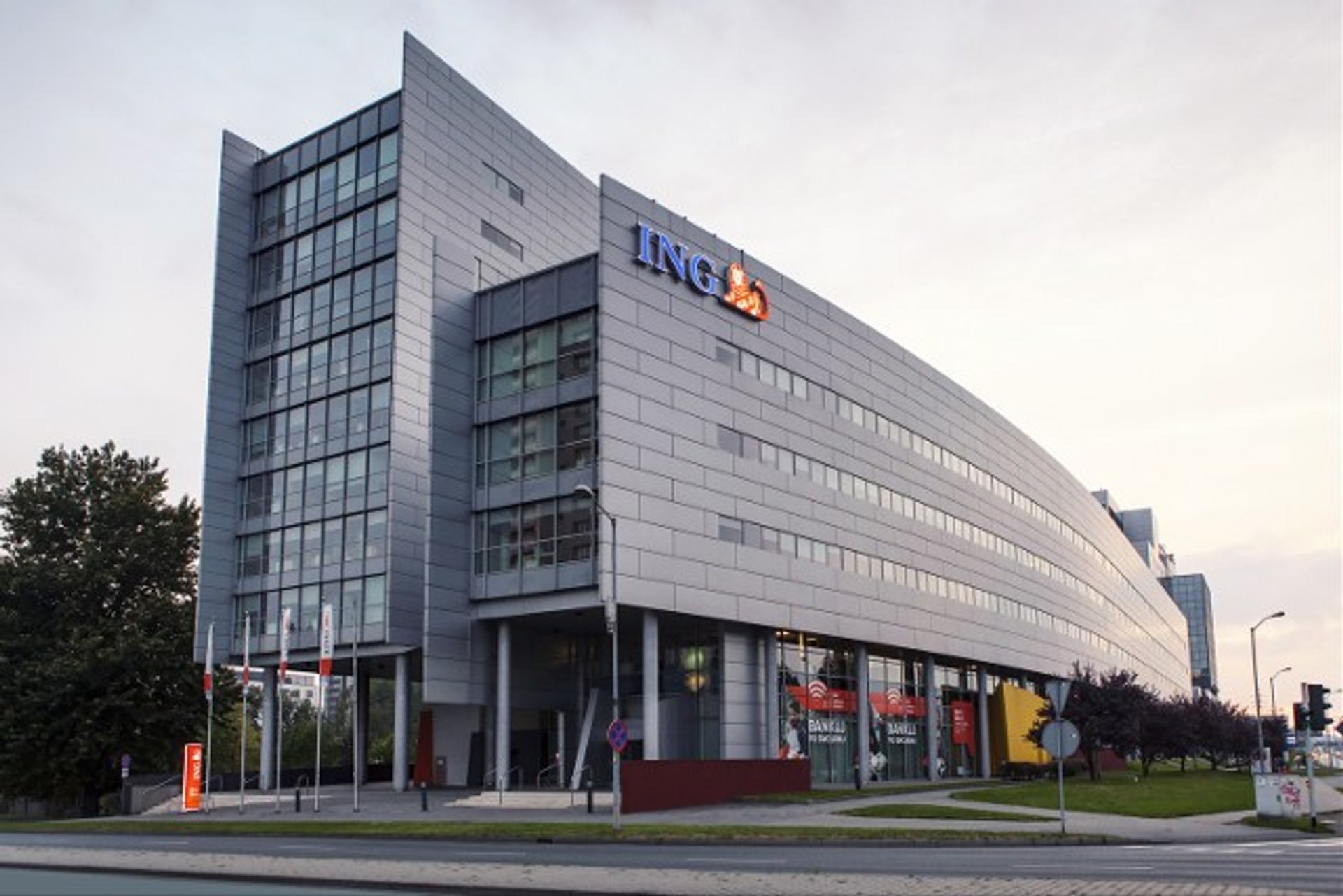 ING Bank Śląski może wypłacić spore dywidendy. W grę wchodzi do 75 proc ...