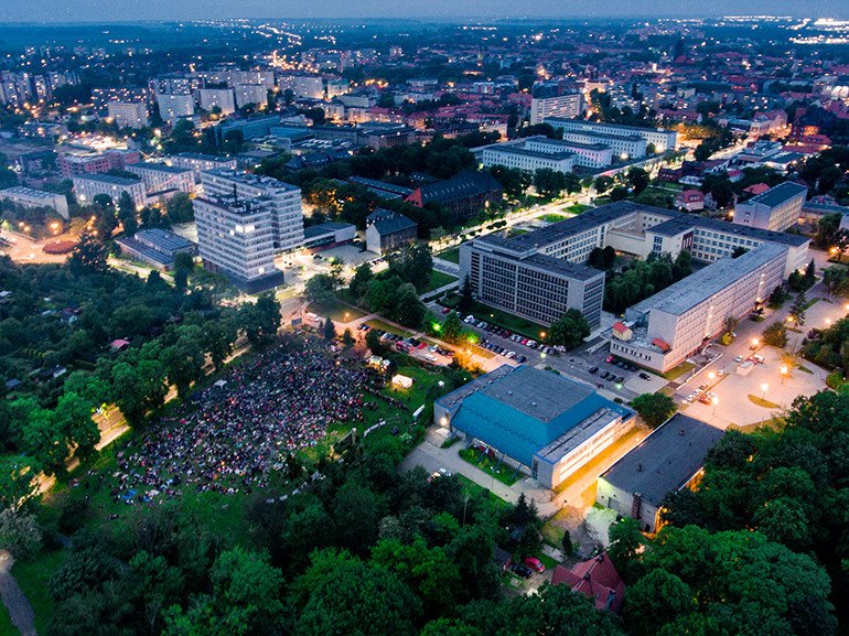 Najlepsze uczelnie w województwie śląskim. Ranking Perspektywy 2026 ...